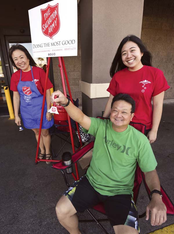 Ringing in the season for giving | News, Sports, Jobs - Maui News